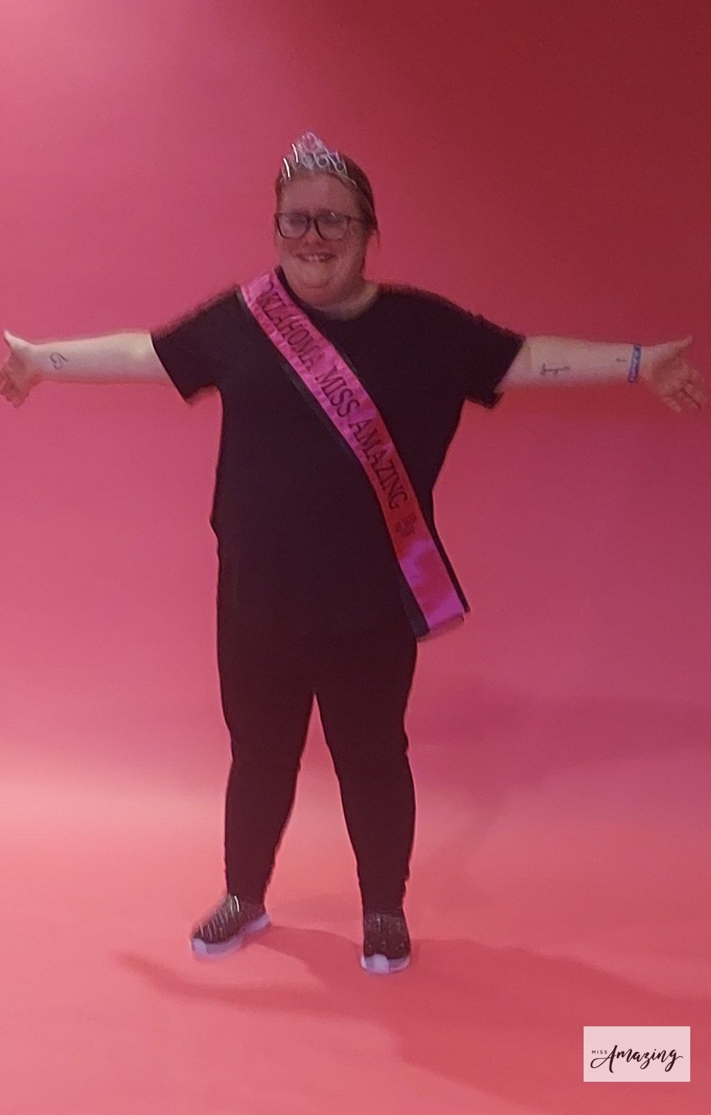 Miss Amazing - Waldo Photos